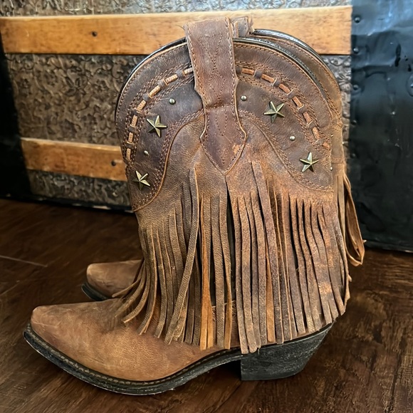 dingo | Shoes | Dingo Lea Vamp Fox Collar Fringe Boots D7441 Size 6 ...